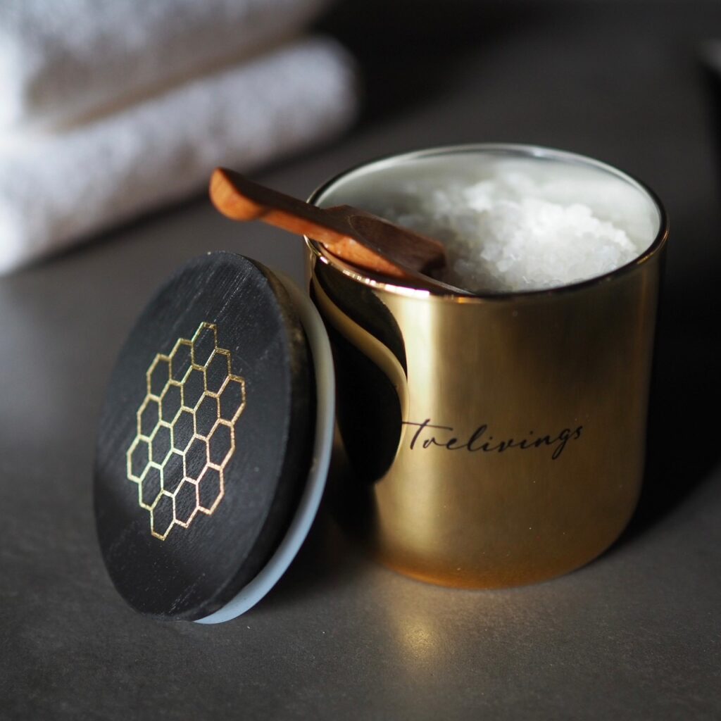 ジャラの花の貴重な自然の恵み | FORESTA with ACTUS®